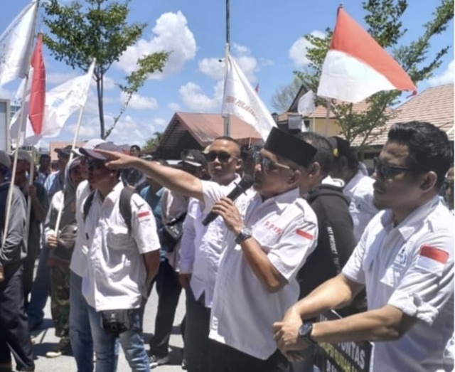 FPRK dan Lembaga Kekerabatan Melayu : Tangkap Bupati Ketapang ...